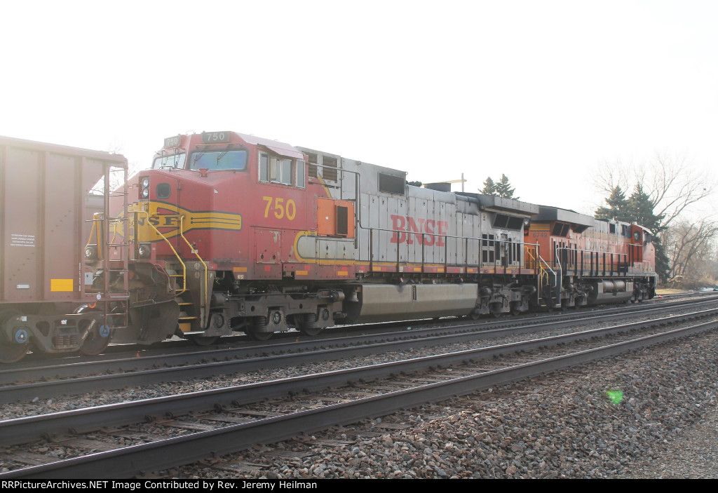 BNSF 6749 & 750 (2)